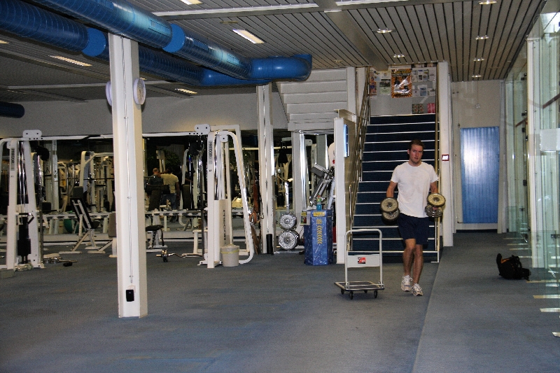 Schönheitskur für ATHENA FITNESSPARK Solothurn - Teppich wird erneuert ...