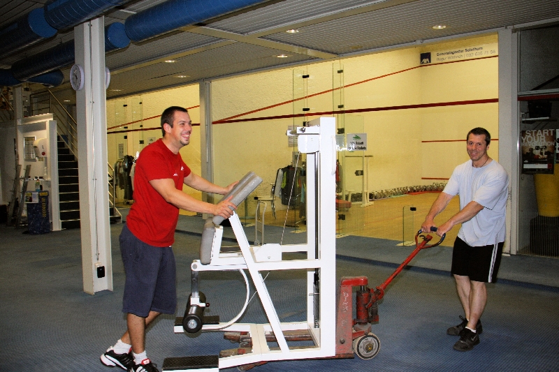 Schönheitskur für ATHENA FITNESSPARK Solothurn - Teppich wird erneuert ...