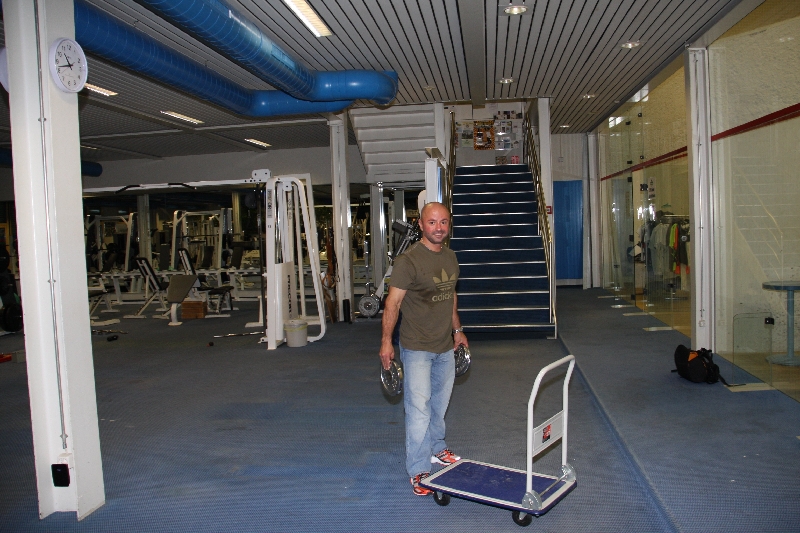 Schönheitskur für ATHENA FITNESSPARK Solothurn - Teppich wird erneuert ...