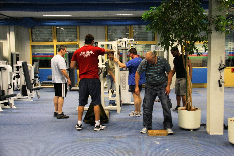 Schönheitskur für ATHENA FITNESSPARK Solothurn - Teppich wird erneuert ...