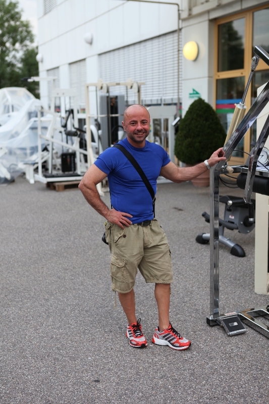 Schönheitskur für ATHENA FITNESSPARK Solothurn - Teppich wird erneuert ...