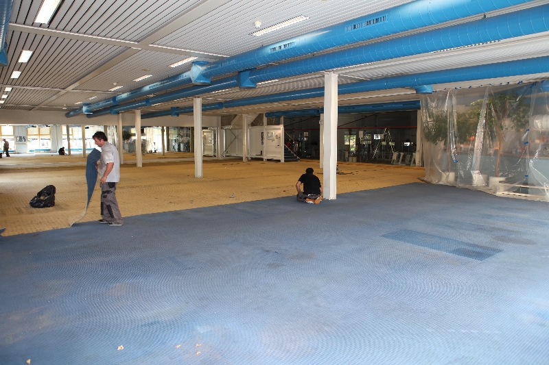 Schönheitskur für ATHENA FITNESSPARK Solothurn - Teppich wird erneuert ...